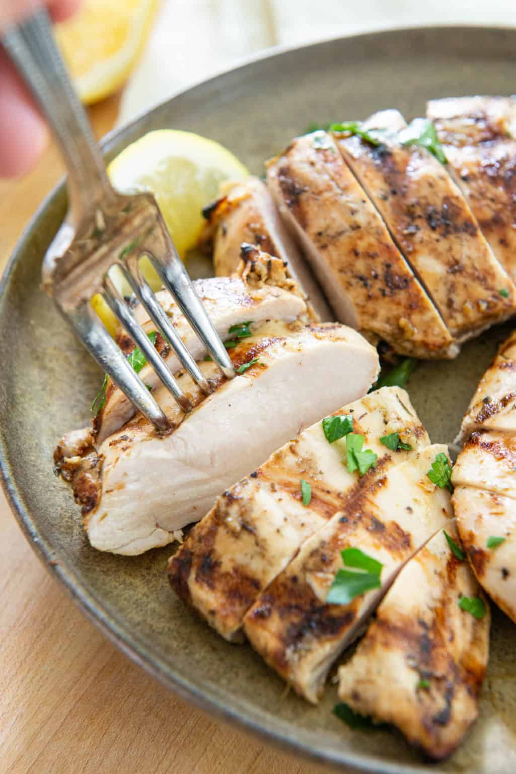 Grilled Chicken Breast (Cooked On a Gas Grill) - Fifteen Spatulas