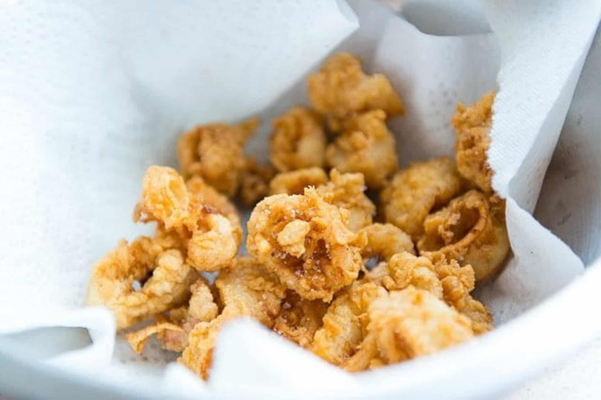 Fried Calamari Recipe (Perfectly Golden Crispy) - Fifteen Spatulas