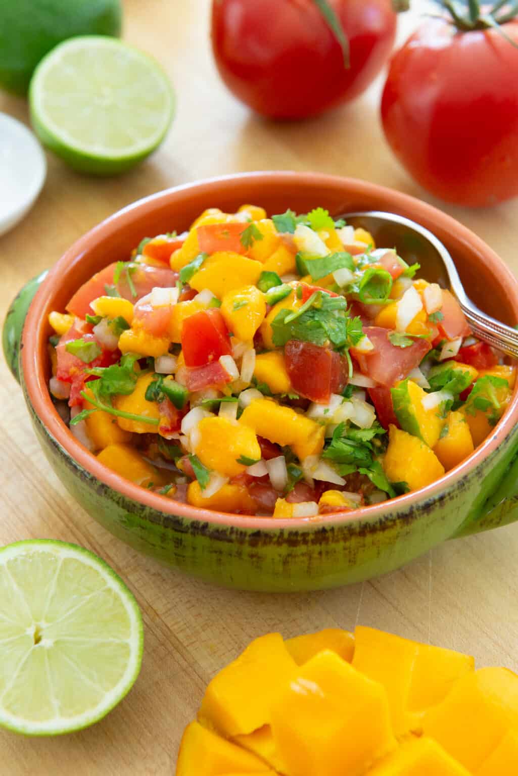 Mango Pico de Gallo (Fresh and Easy Recipe) - Fifteen Spatulas