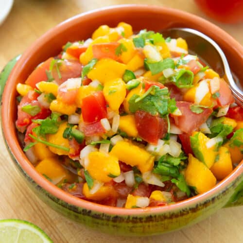 Mango Pico de Gallo (Fresh and Easy Recipe) - Fifteen Spatulas
